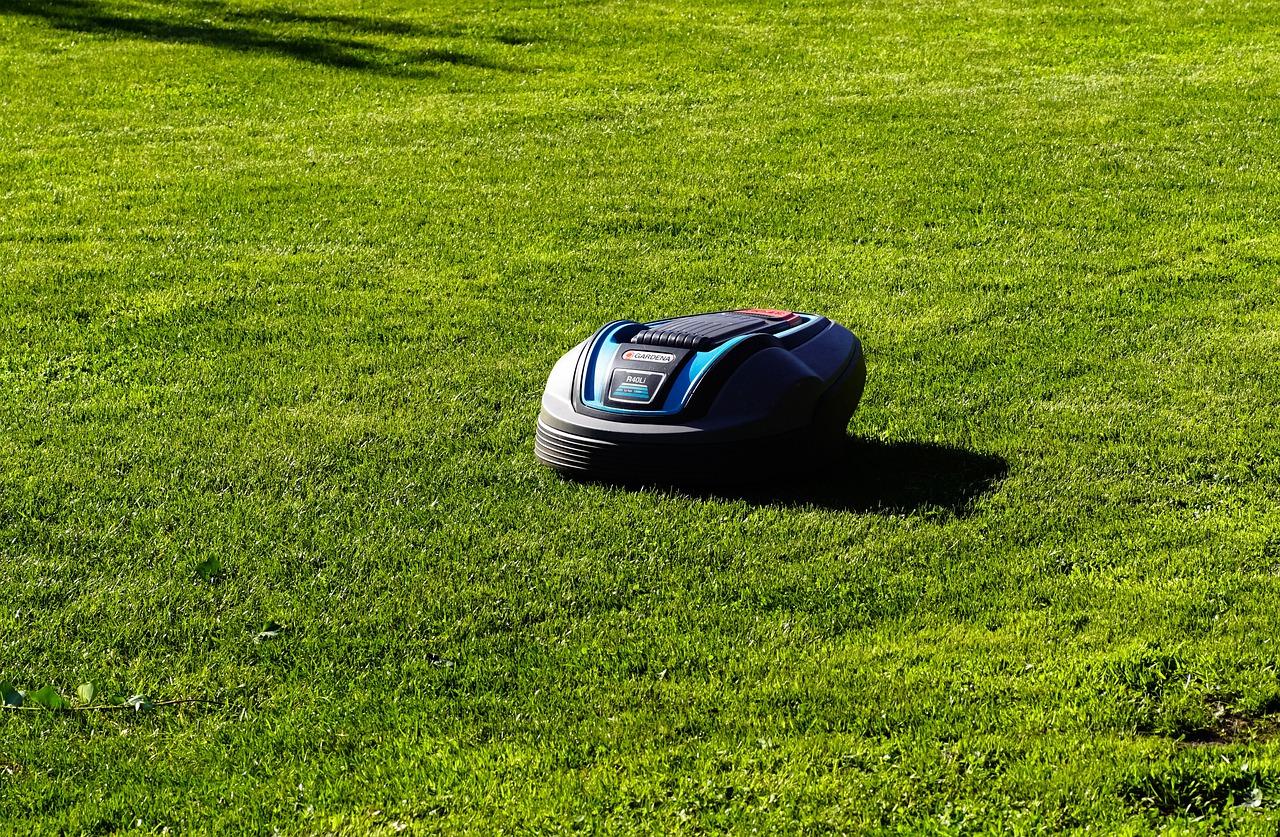 Discover the Benefits of Robot Lawn Mowers