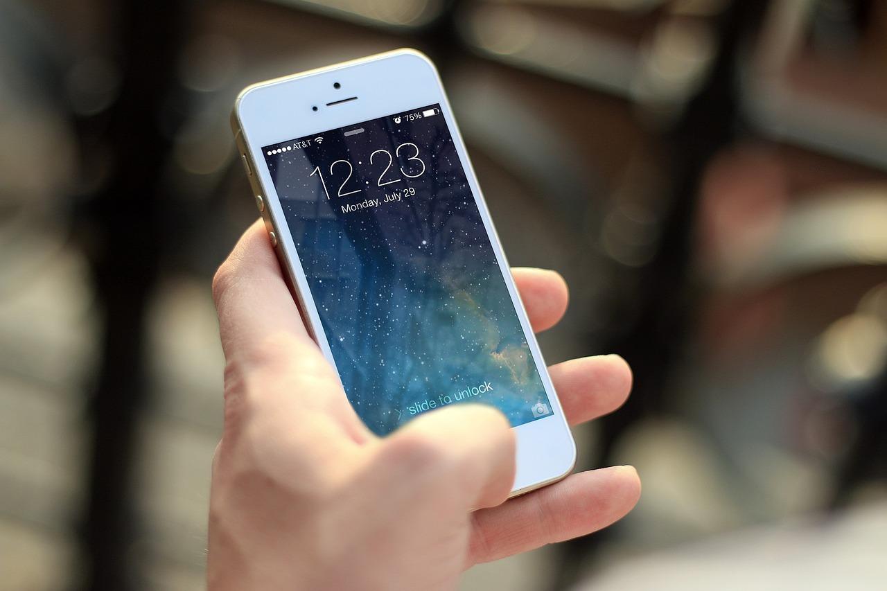 The Evolution of Mobile Tech: A Retrospective of the First Smartphone