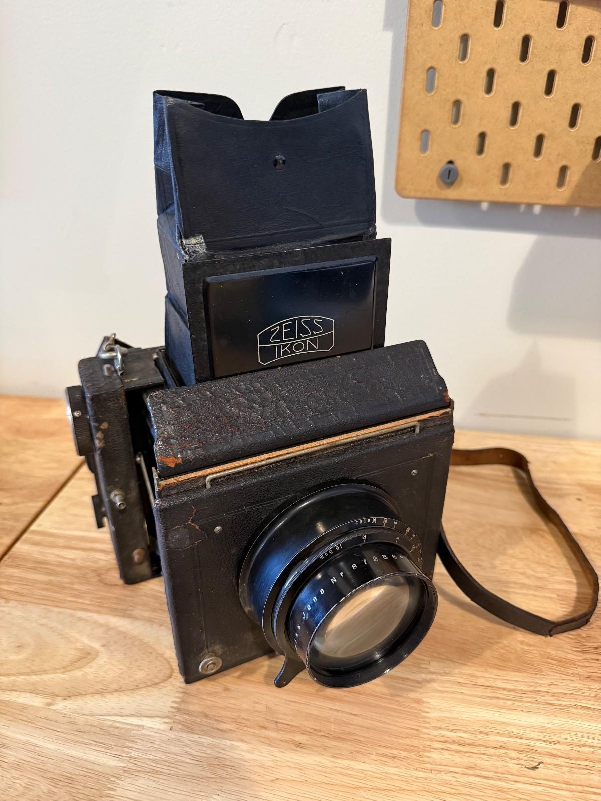 Zeiss Ikon Miroflex Camera with Rare Carl Zeiss Lens