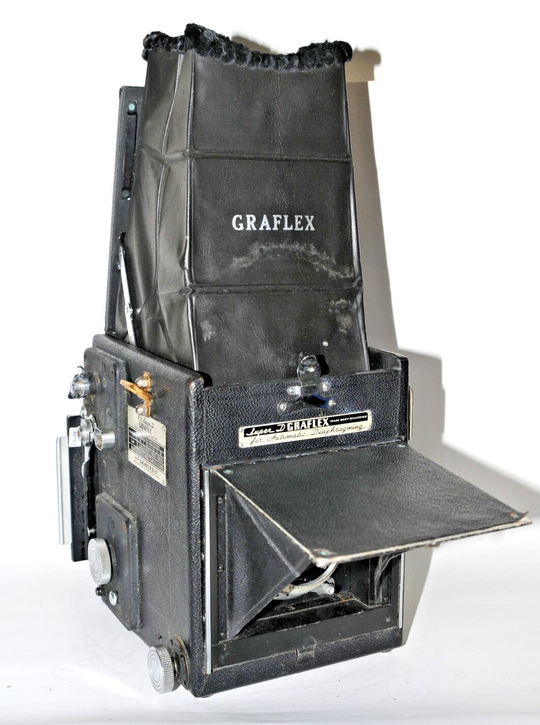 Graflex RB Super D Camera - Vintage Charm Unleashed