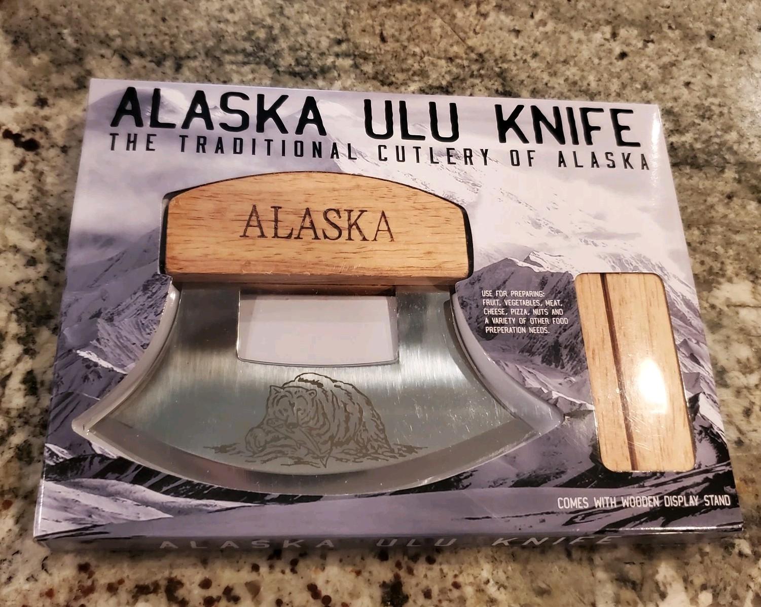 Engraved Bear Ulu Knife with Stand - Perfect Gift!
