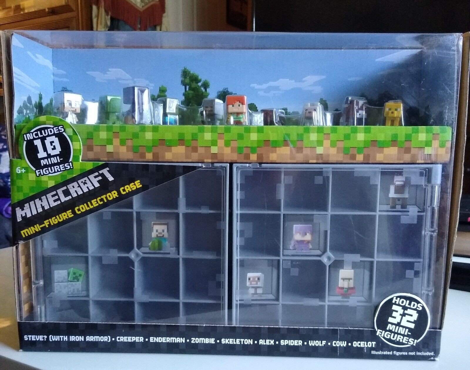 Ultimate Minecraft Mini-Figure Collector Case + 10 Figures