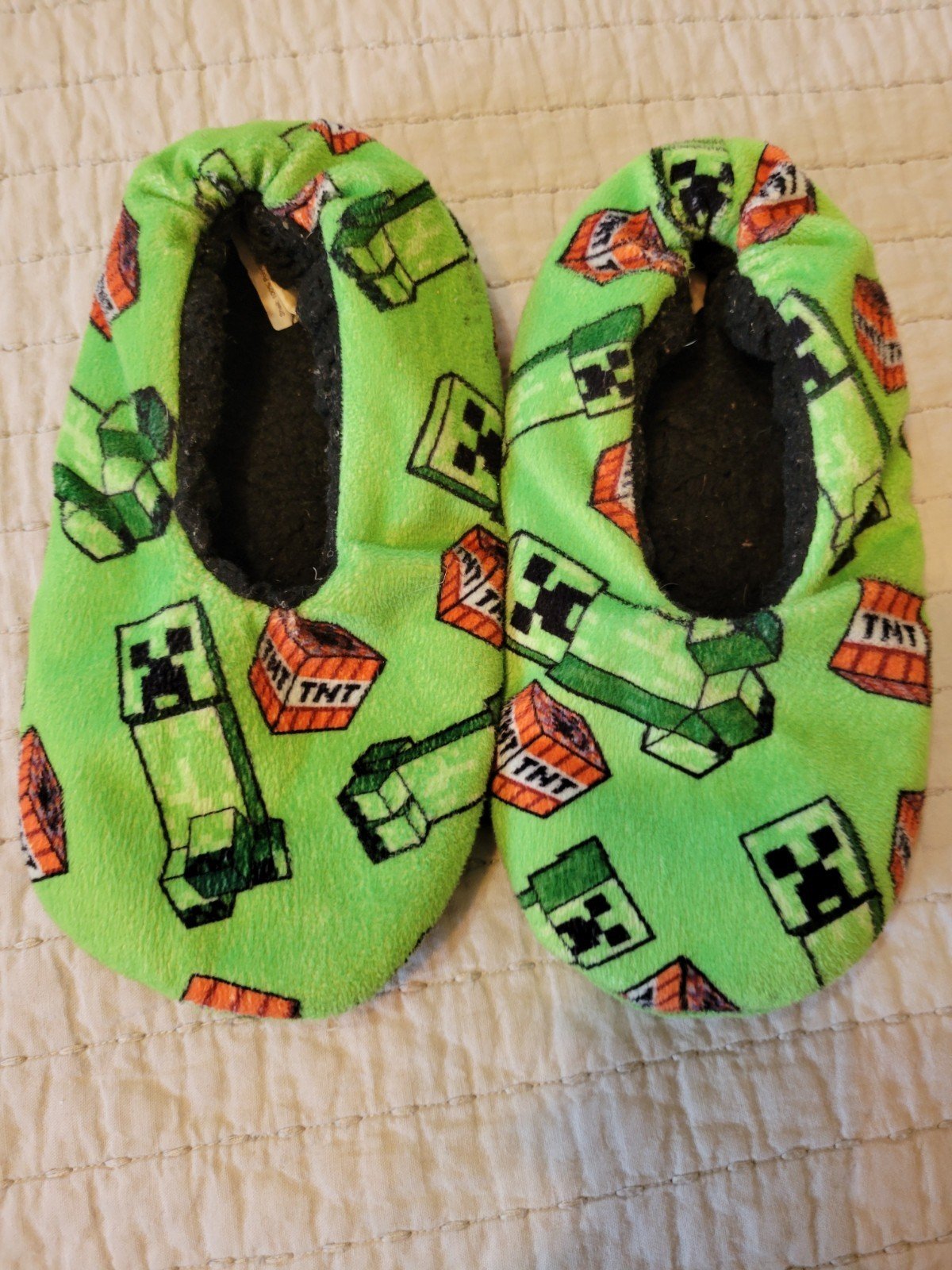 Cozy Youth Minecraft Slippers - M/L Size