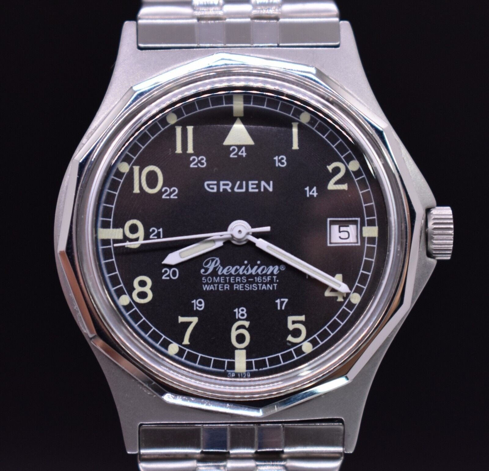 Discover the Vintage GRUEN Military Pilot Watch