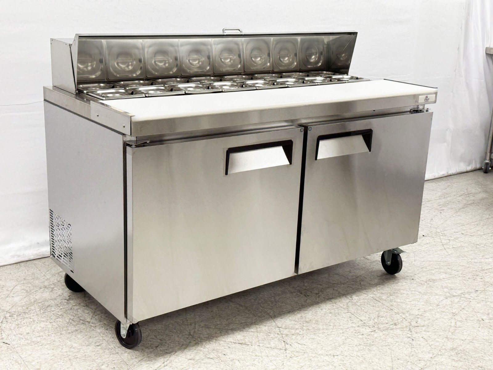 60\" Commercial Pizza Prep Table - Ideal for Restaurants