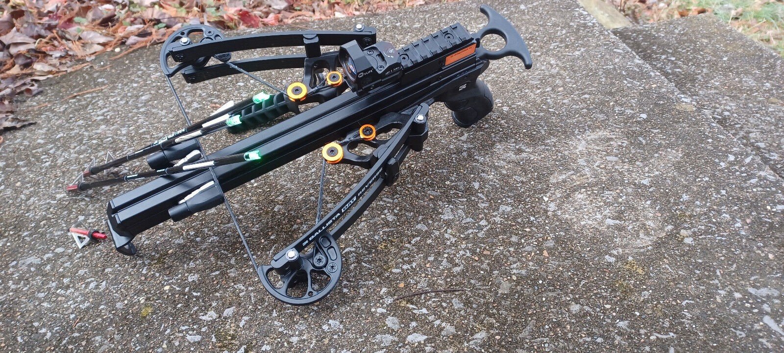 BAT Reverse Crossbow Bundle: Red Dot & Bolts