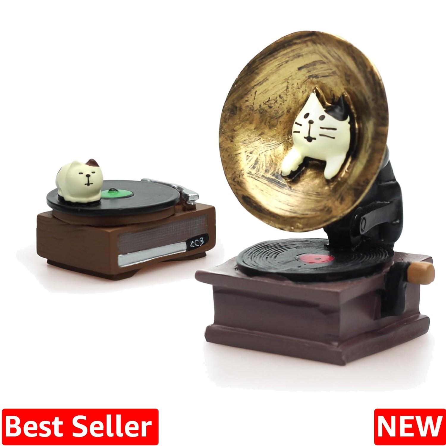 Adorable Cat Vintage Phonograph Figurine for Collectors