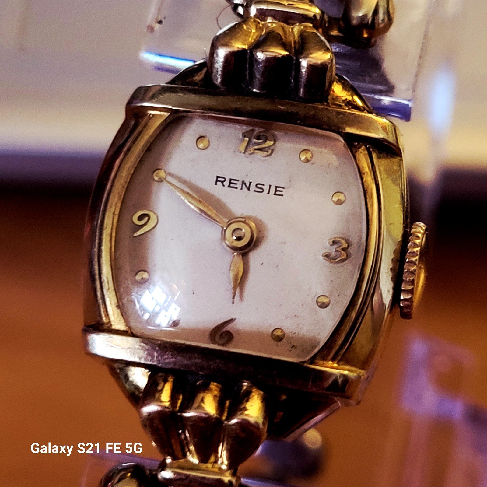 Vintage Rensie Wind-Up Wristwatch - Gold Toned Gift