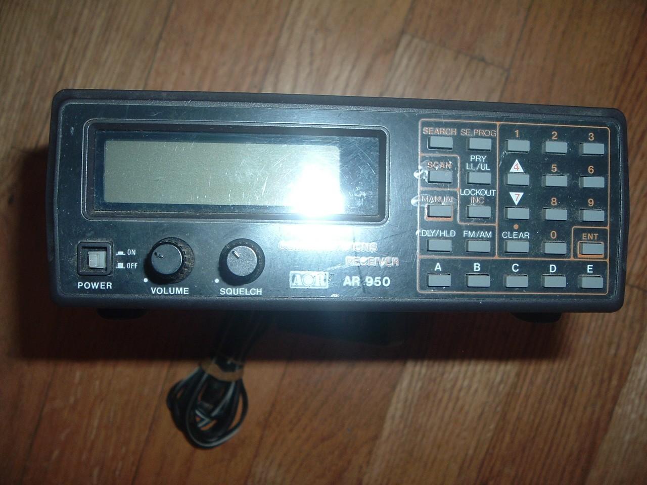AOR AR950 Vintage Radio Scanner in Great Condition