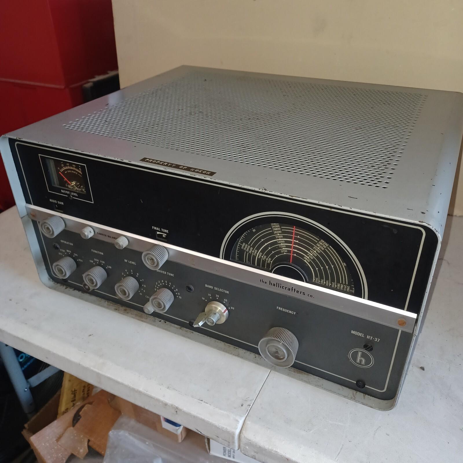 Vintage Hallicrafters HT-37 Ham Radio Transmitter