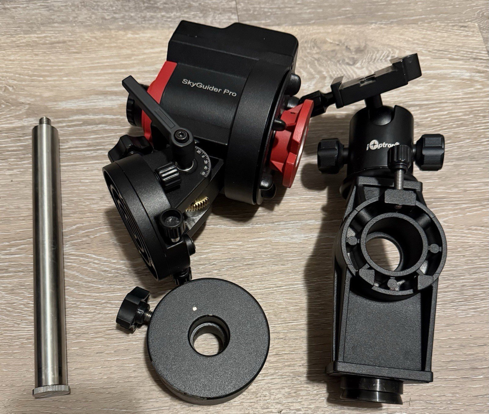 iOptron SkyGuider Pro: Easy Star Tracker for Beginners