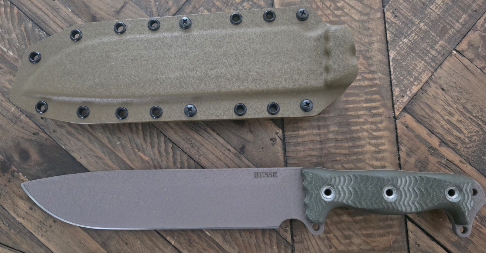Busse ASH2 Saber Knife - Brown Blade, Green Scales