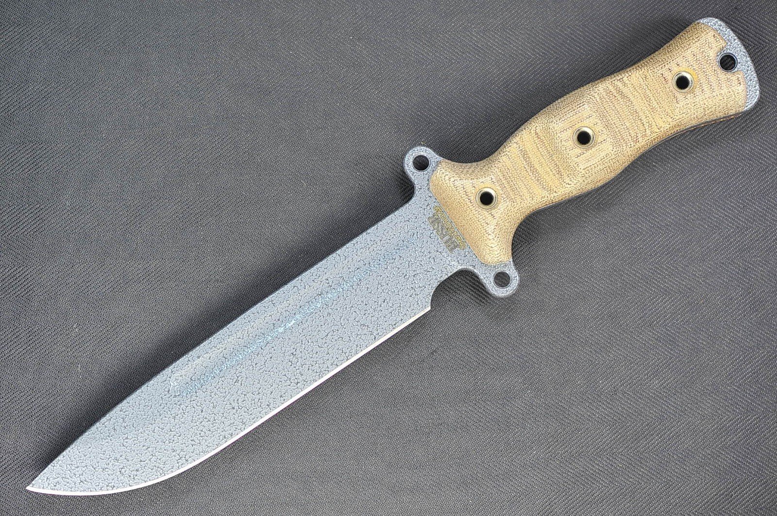 Busse Team Gemini SE: Durable Hammered A2 Blade