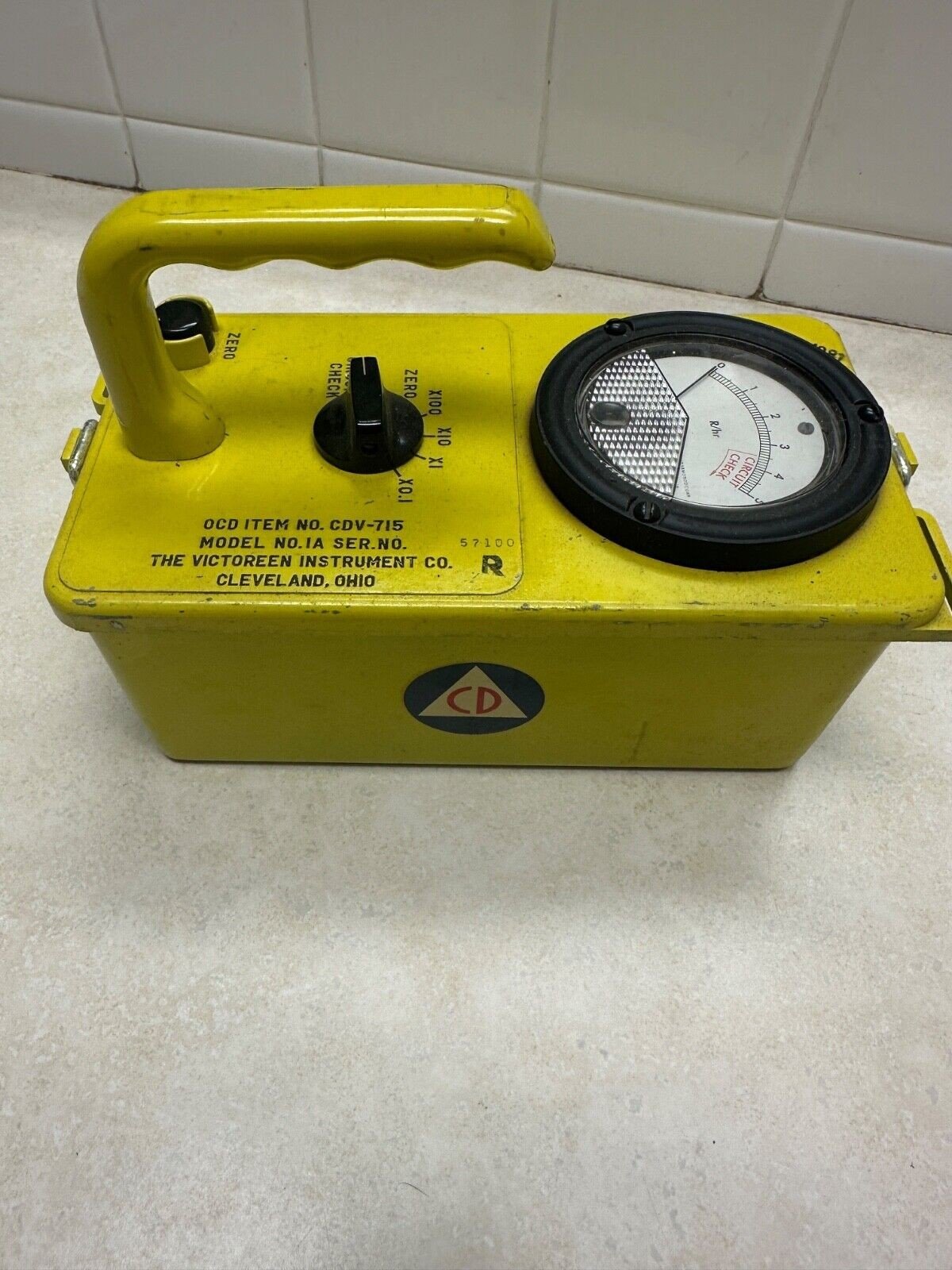 Vintage Civil Defense Geiger Counter CDV-715 for Sale