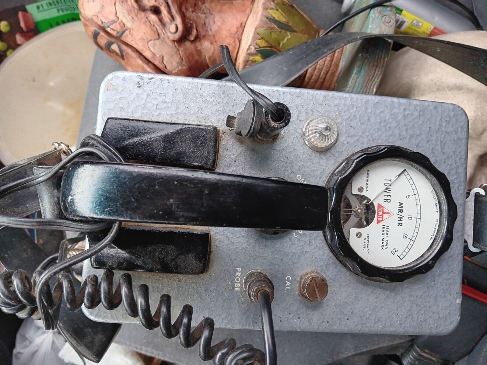 Compact Tower Geiger Counter - Reliable Radiation Detection