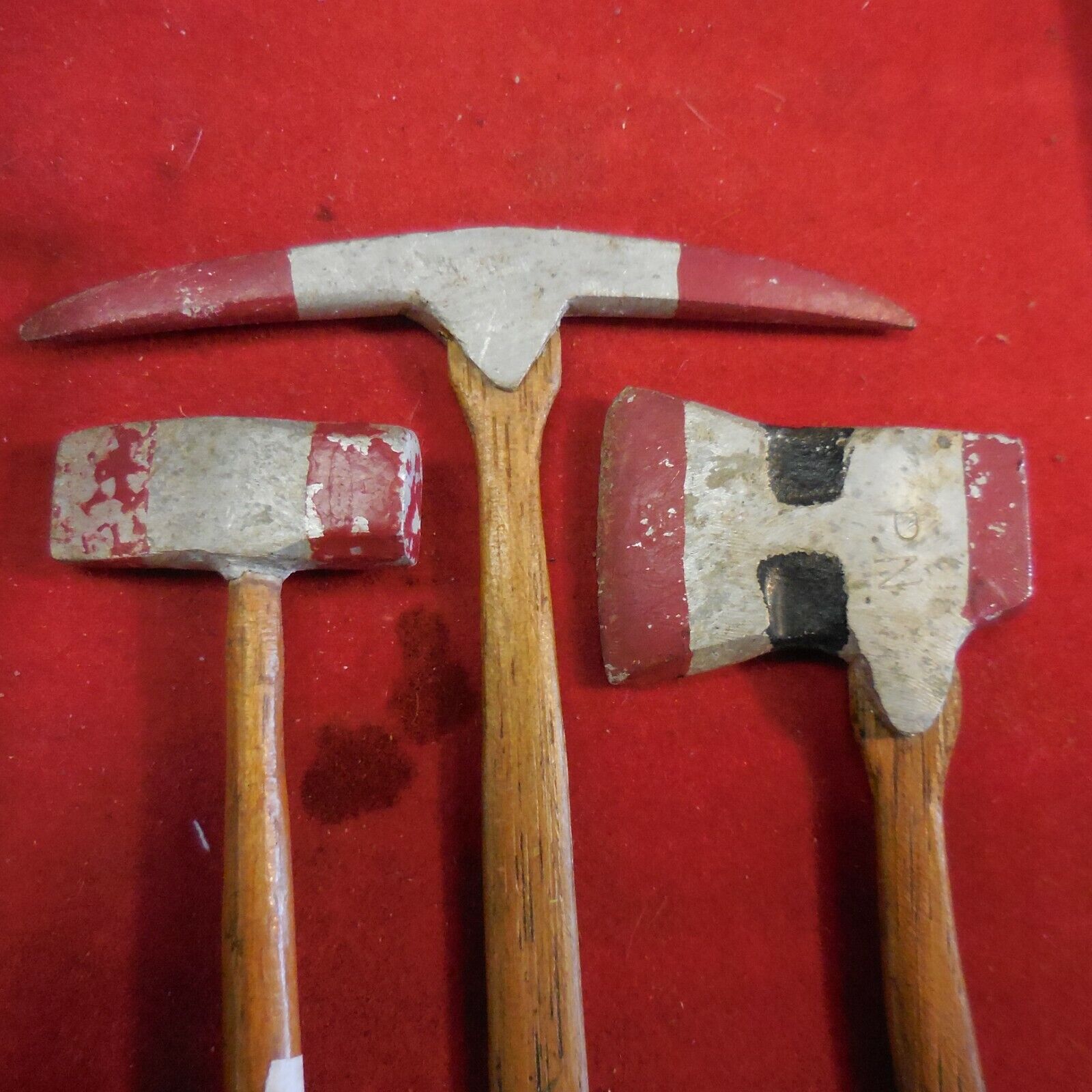 Paramount Coal Mining Tools Miniature Set - Jewel Ridge
