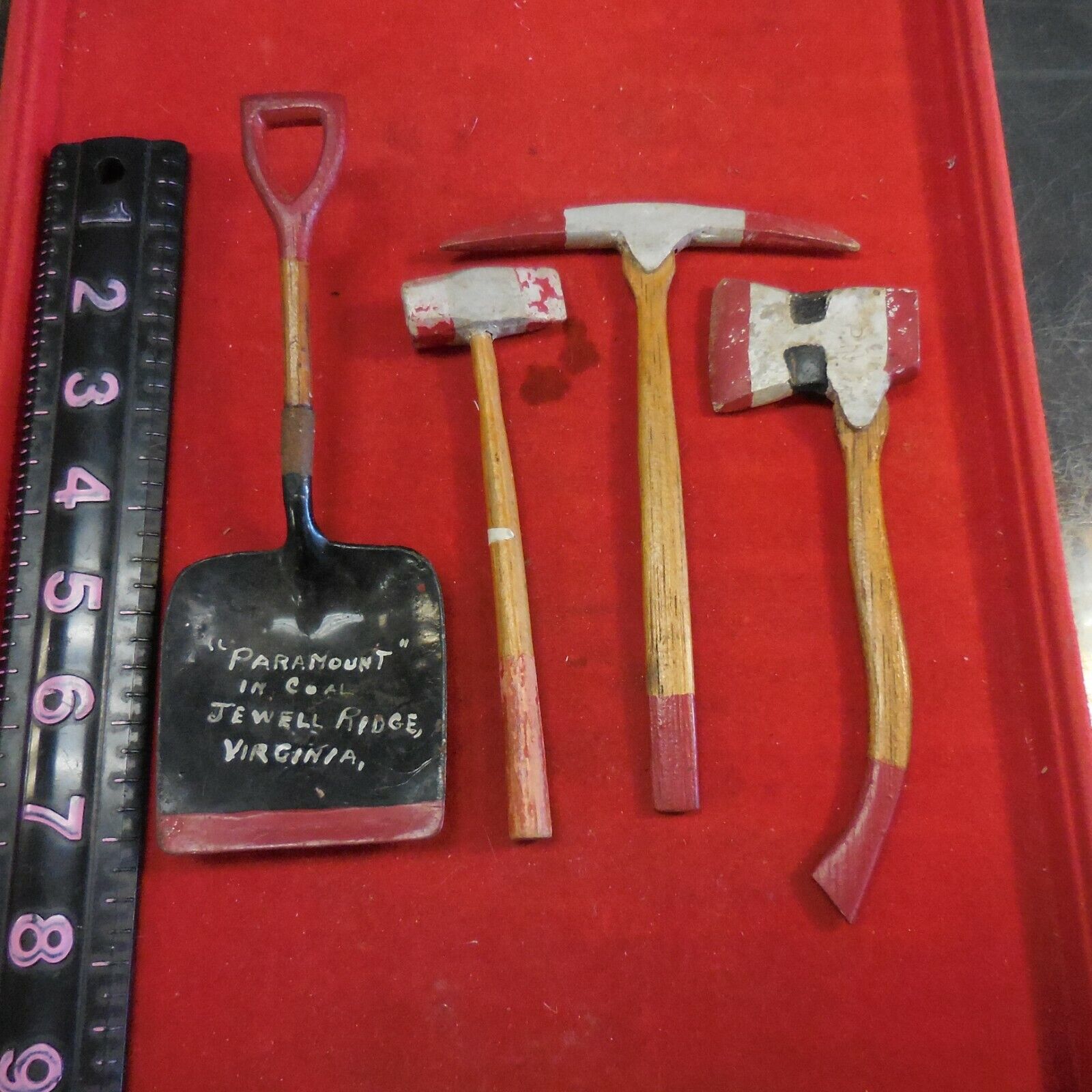 Paramount Coal Mining Tools Miniature Set - Jewel Ridge