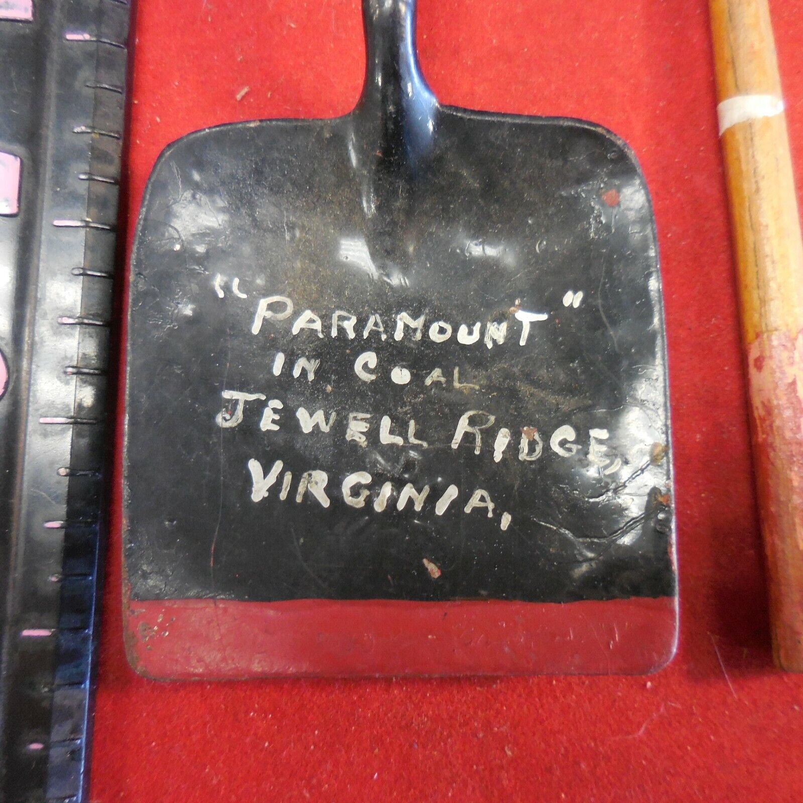 Paramount Coal Mining Tools Miniature Set - Jewel Ridge